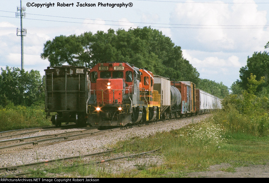 Huron & Eastern train